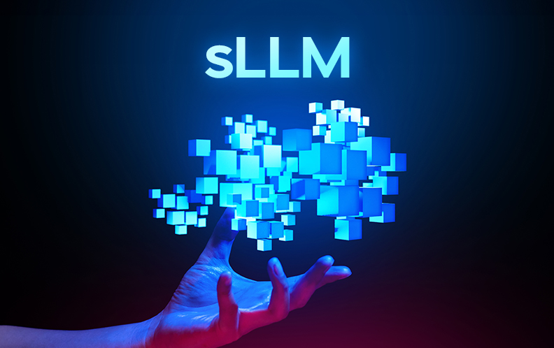 여러 개의 정육면체로 이루어진 추상적인 물체가 손바닥 위에 떠있다. 그 위에는 경량 LLM을 뜻하는 sLLM 텍스트가 빛나고 있다.